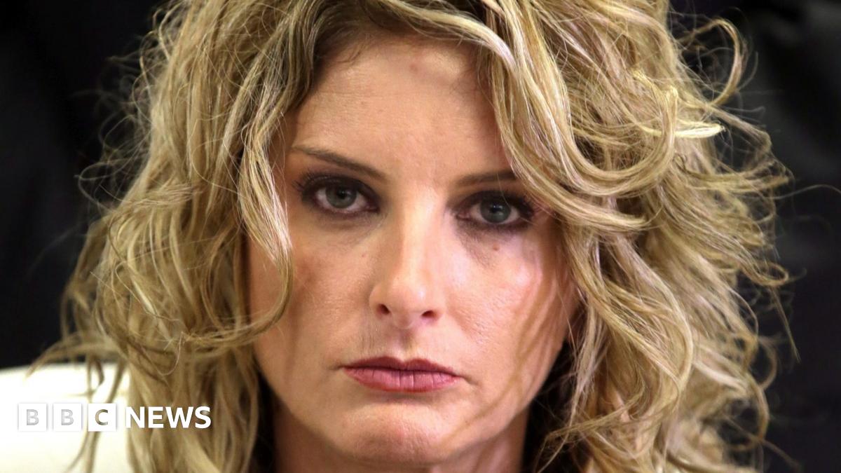 Trump sued for defamation by former Apprentice Summer Zervos - BBC News