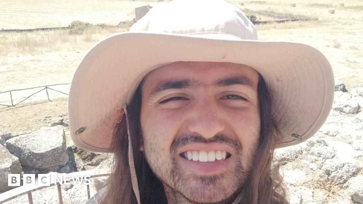 Desperate plea to find 'sweet' son missing in Sardinia - BBC News