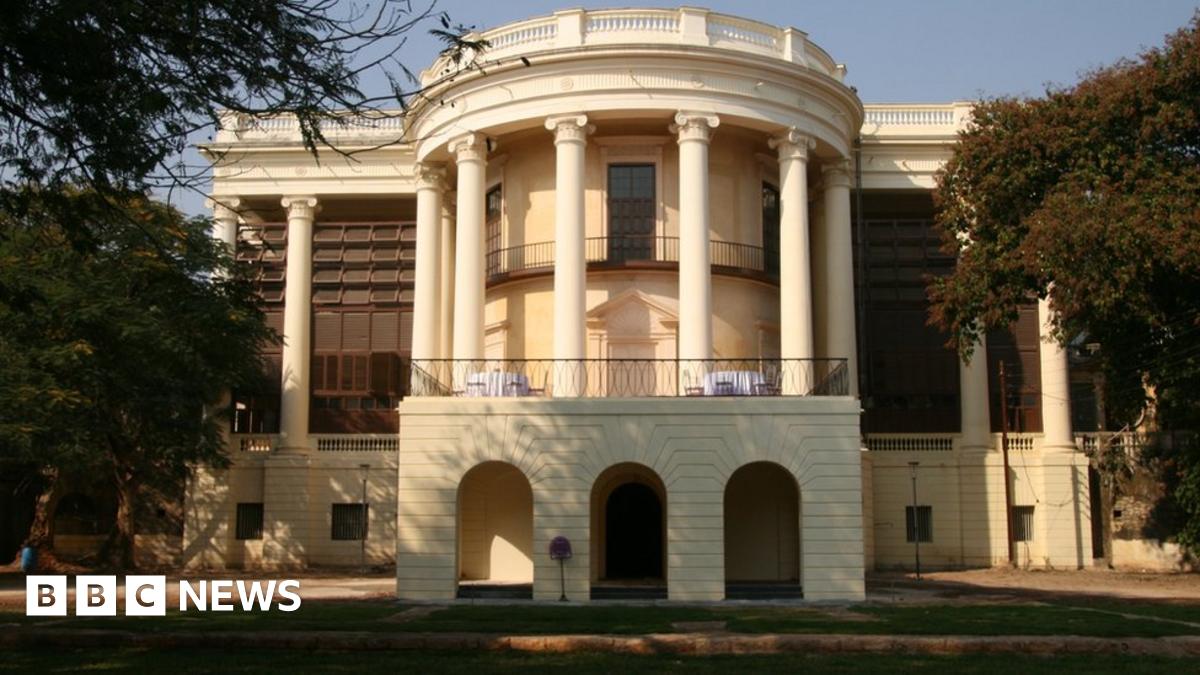 In photos: A makeover for 200-year-old India heritage building - BBC News