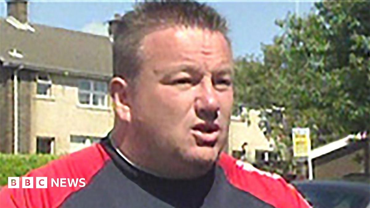 PSNI in loyalist reprisal warning after Gilmore murder - BBC News