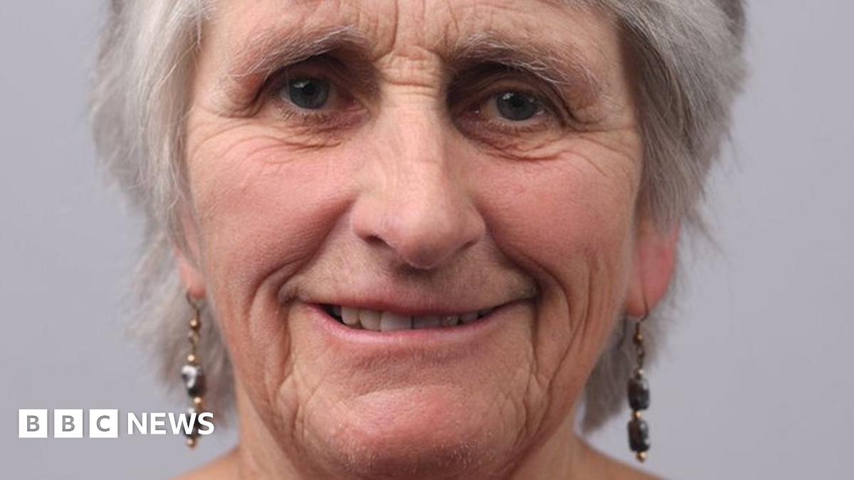 South Oxfordshire Council leader Sue Cooper to resign - BBC News