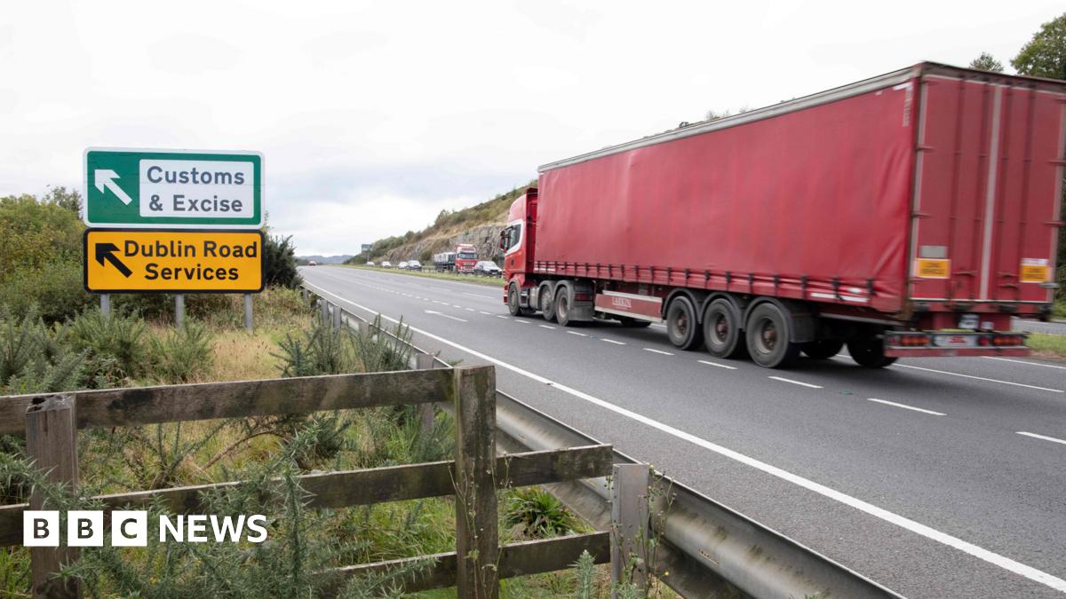Brexit: What is Boris Johnson's plan to avoid a hard Irish border ...