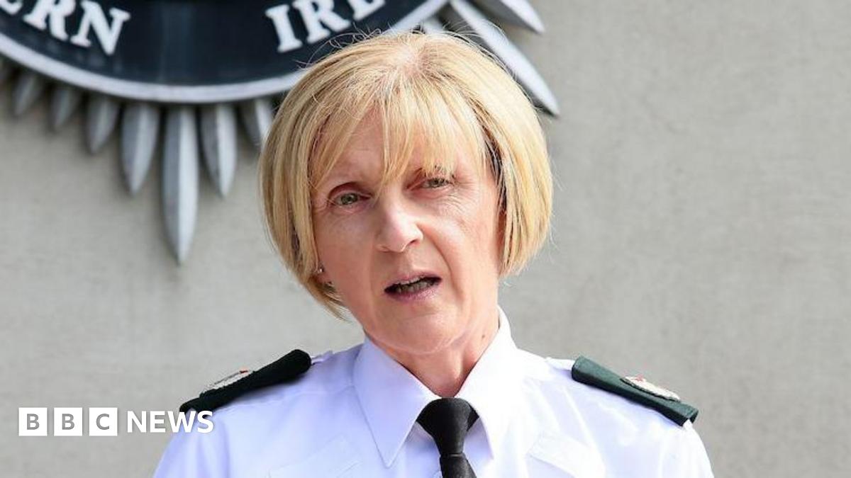 Barbara Gray: Ex-PSNI officer 'angry' over claims made about her - BBC News