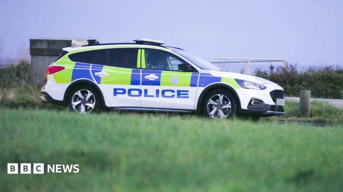 Ovingdean cliffs: Man arrested after boy 'fell from height' - BBC News