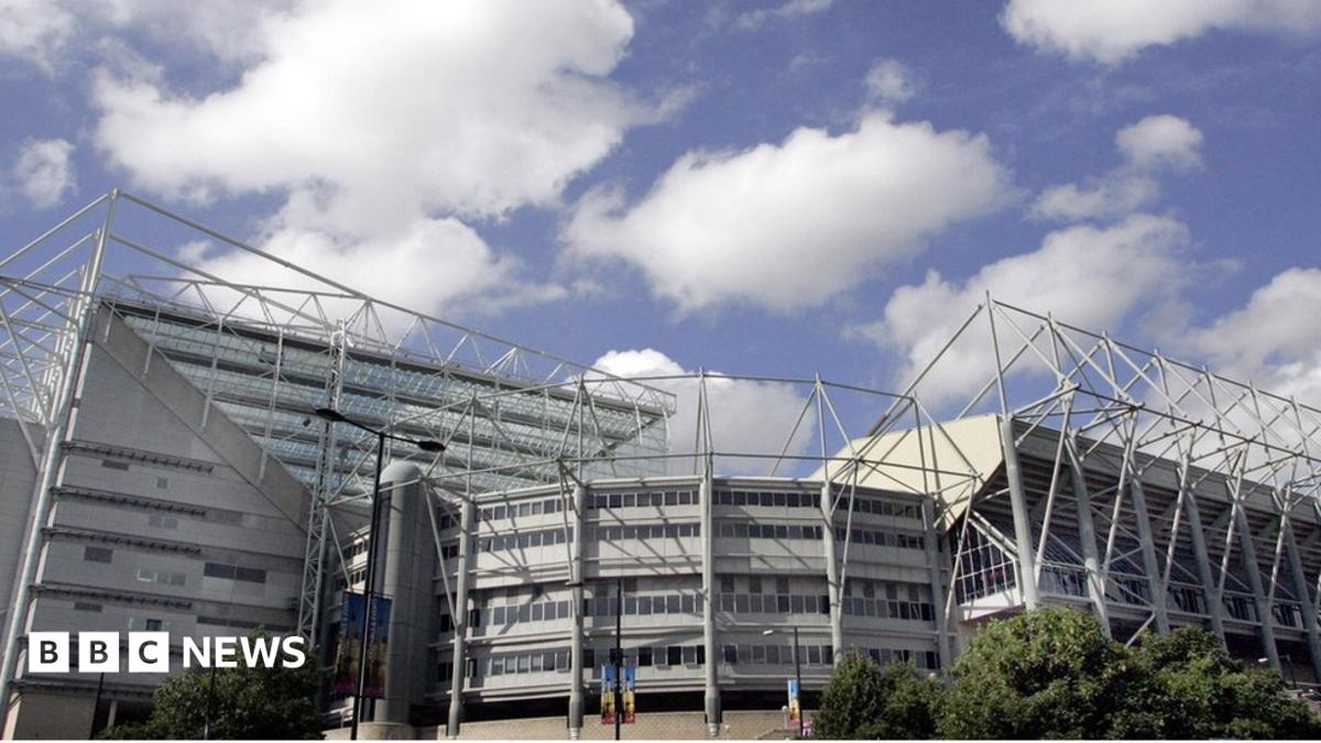 Football banning orders fall as figures reveal bad behaviour - BBC News