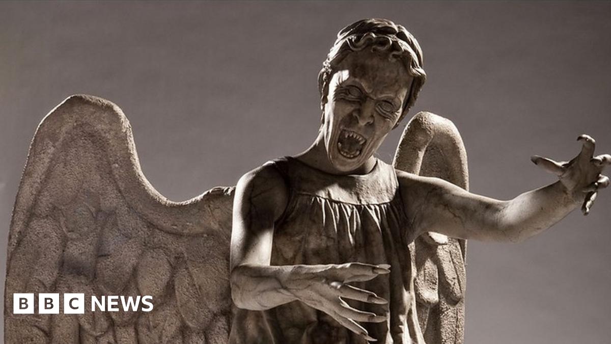 doctor who weeping angels trap