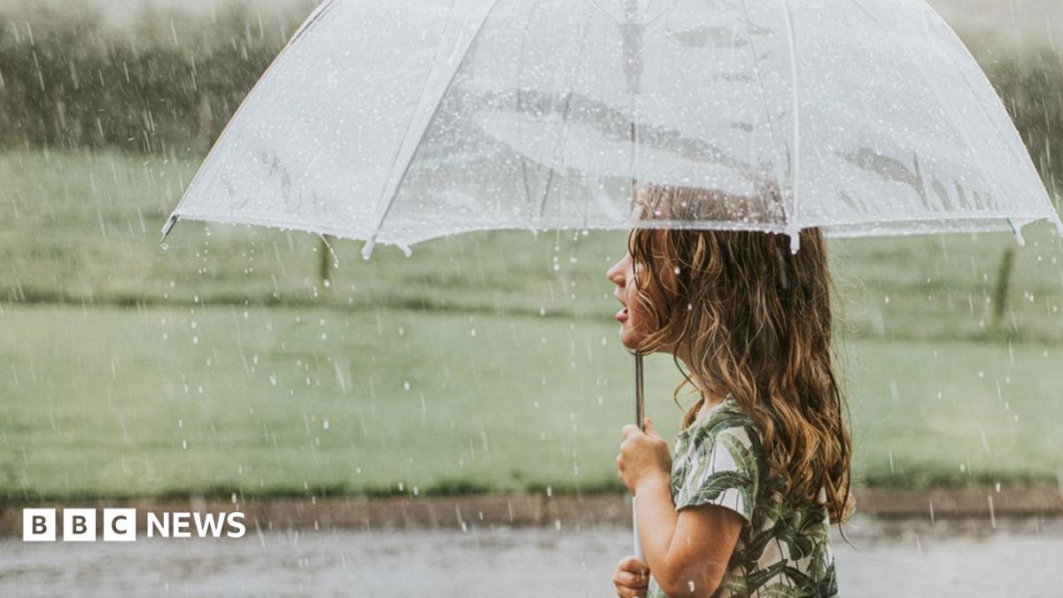 Northern Ireland weather: Storm Antoni brings heavy rain and strong ...