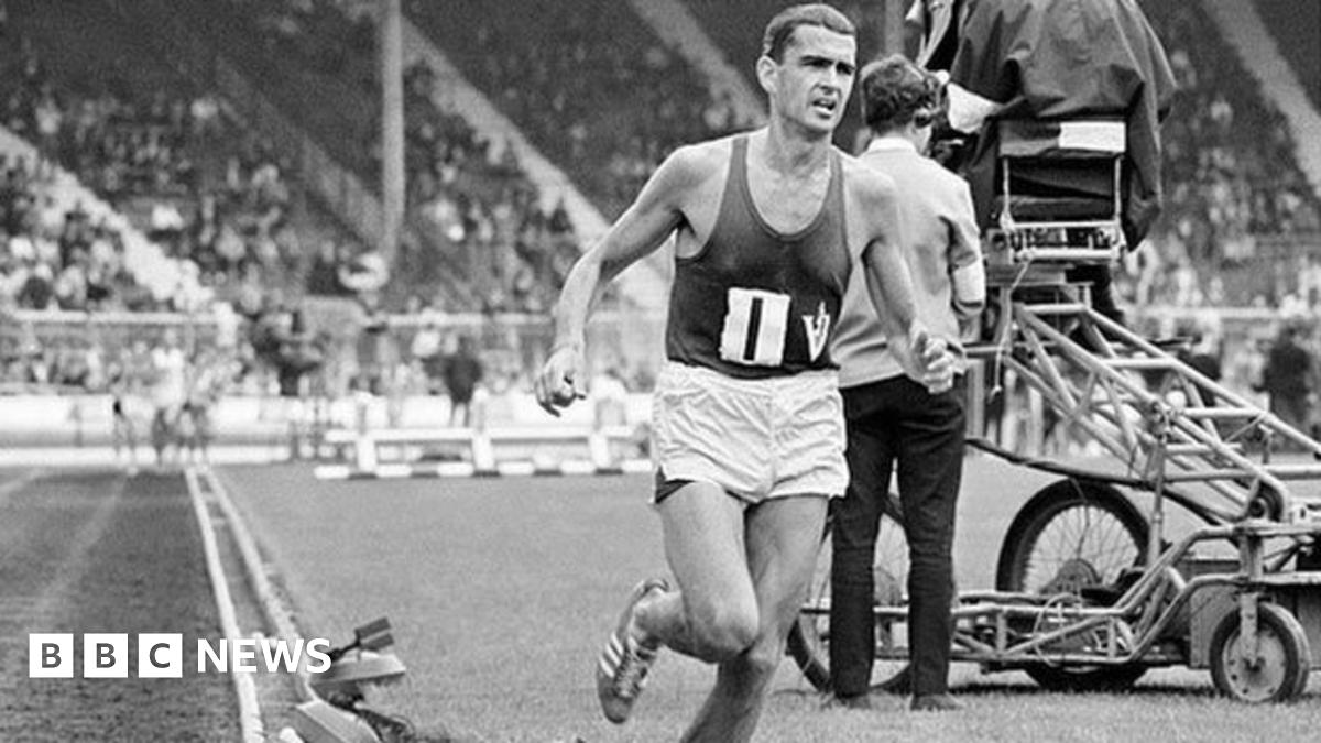 Australian running legend Ron Clarke dies at 78 - BBC News