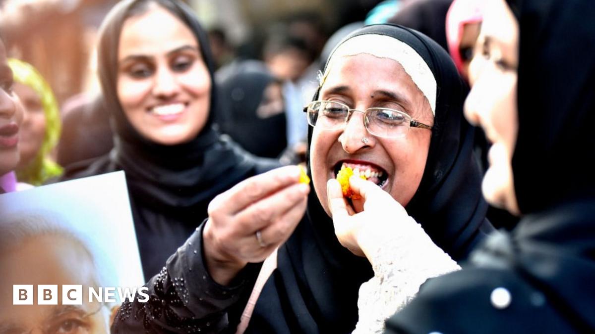 Triple talaq: India criminalises Muslim 'instant divorce' - BBC News