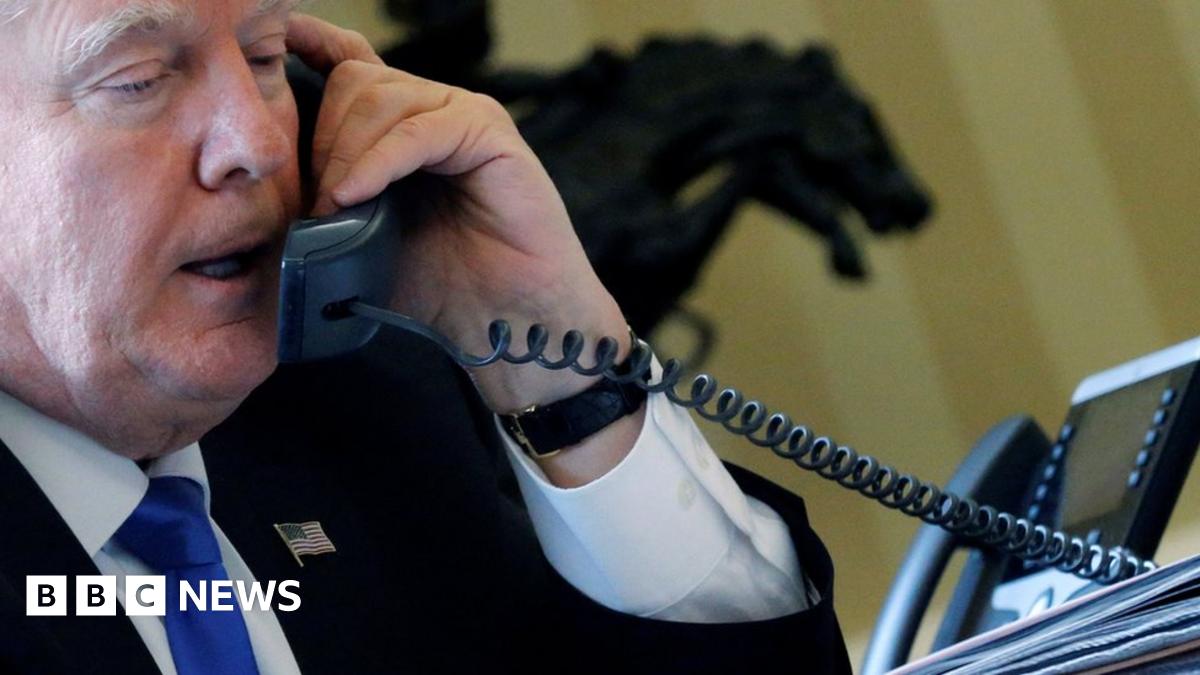 Trump wiretap: FBI chief Comey 'rejects' allegation - BBC News