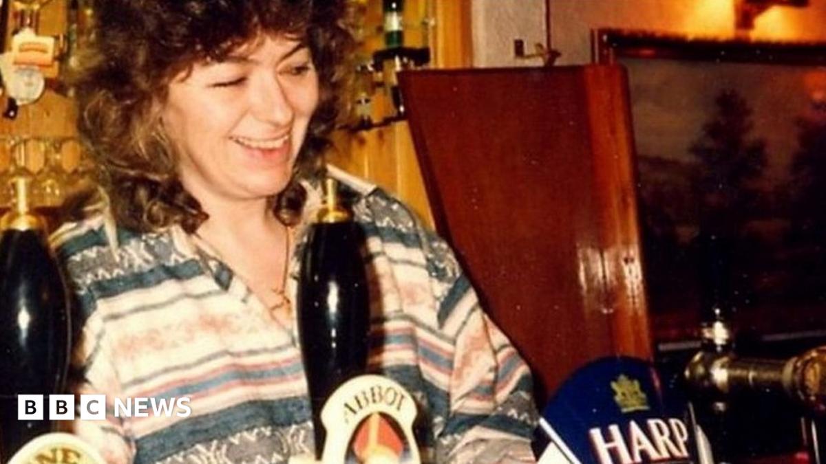 Deborah Steel: Sister of missing landlady vows to find truth - BBC News