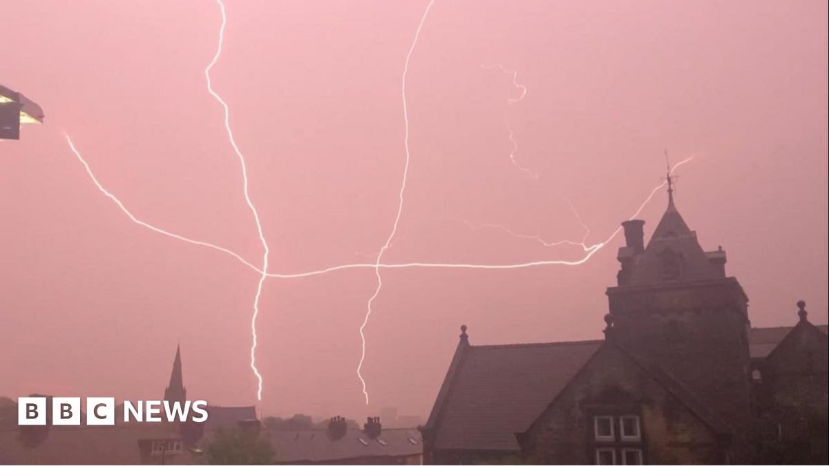 Thunderstorms and rain sweep across UK - BBC News