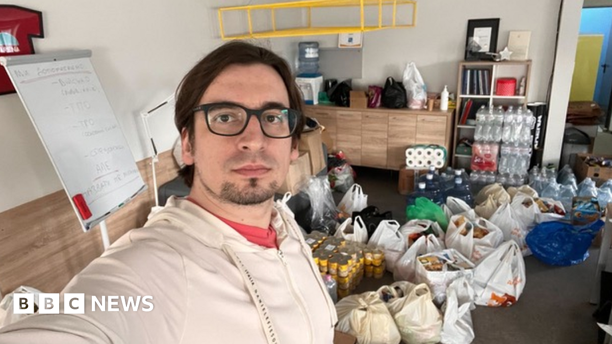 Ukraine's tech community rises to challenges of war - BBC News