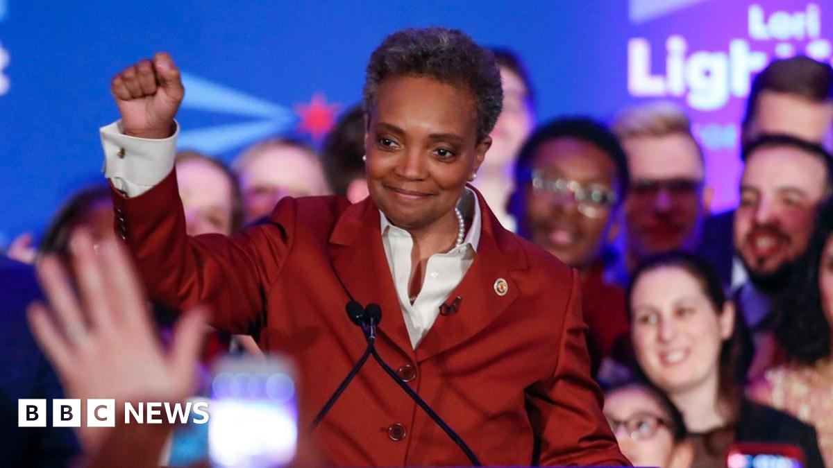 Chicago elects Lori Lightfoot as first female black mayor - BBC News