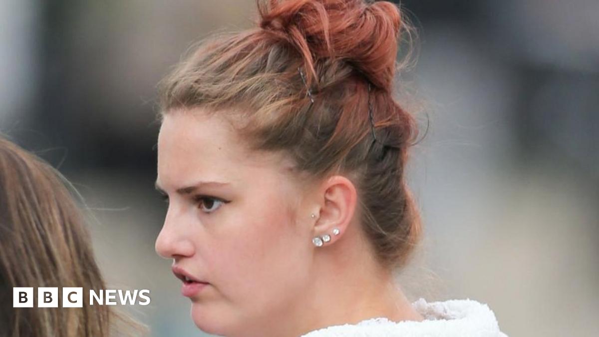 Holly Roe: Mother in court over baby daughter's death - BBC News