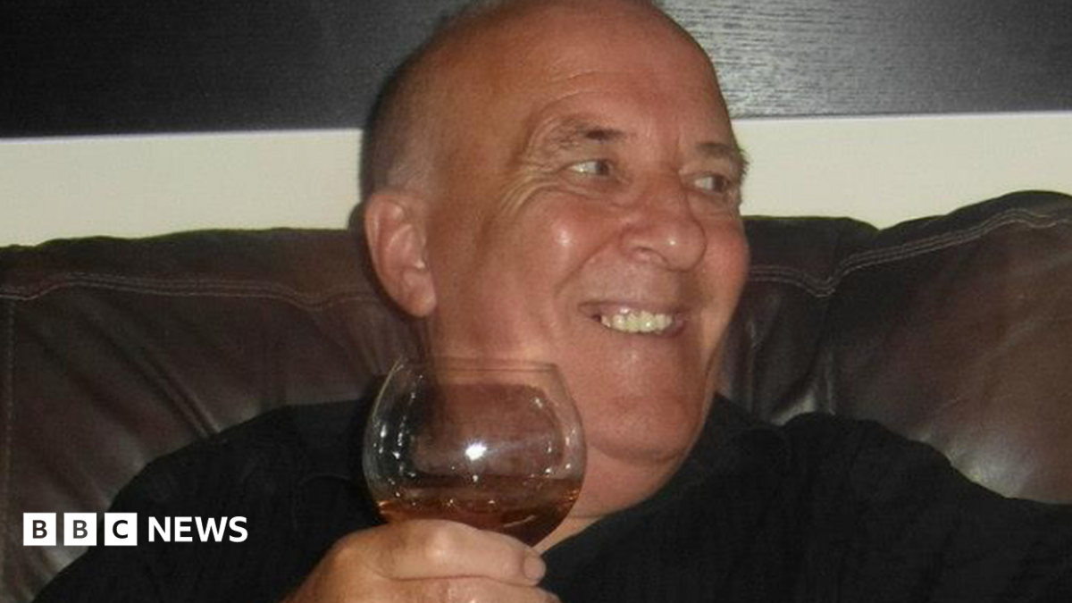 Bid to find Oxford University student who helped man with Parkinson's ...