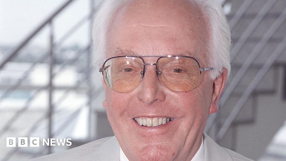 Actor and campaigner Lord Rix dies aged 92 - BBC News