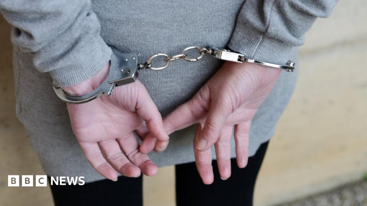 Cornton Vale women's prison to close in new year - BBC News