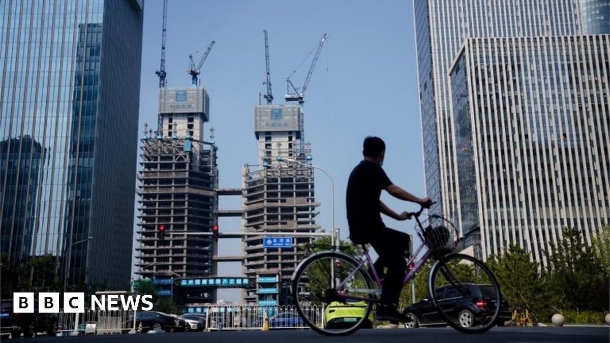 Five reasons why China's economy is in trouble - BBC News