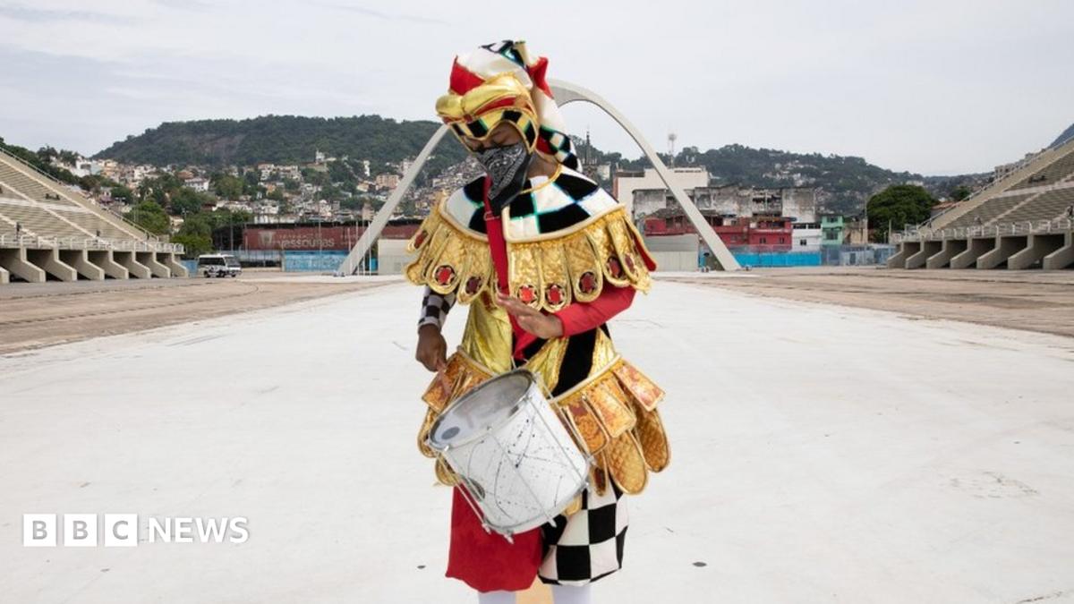 In pictures: The carnival that wasn't - BBC News