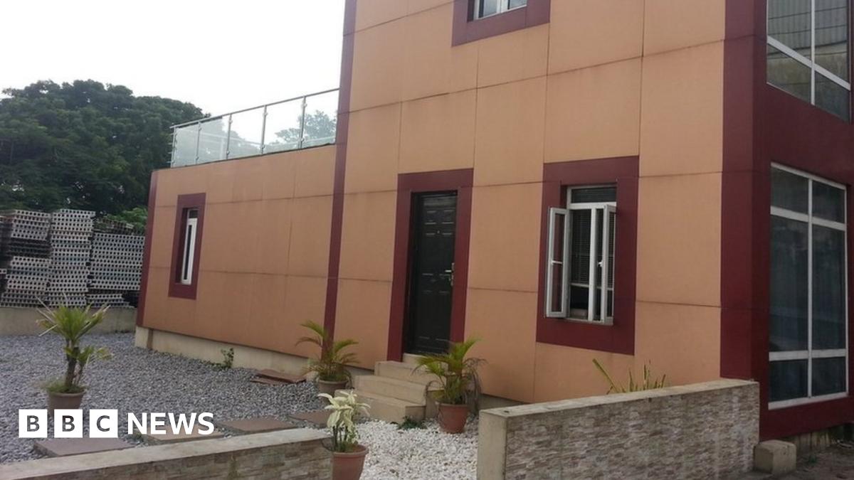 Lagos living: Solving Nigeria's megacity housing crisis - BBC News