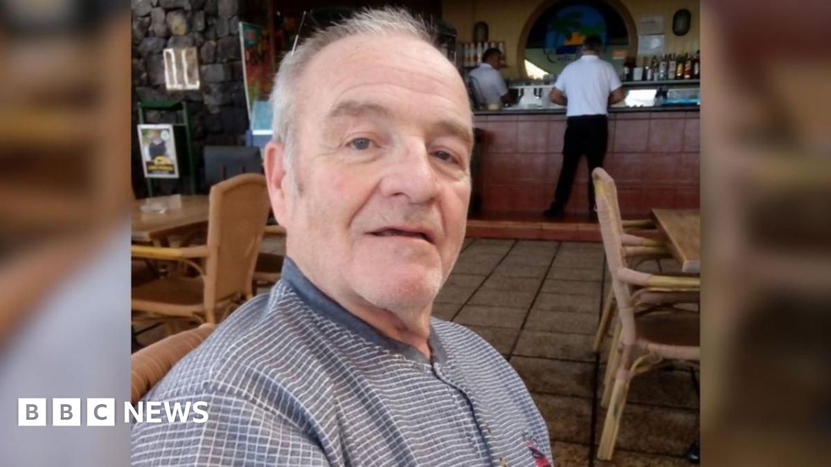 Nottinghamshire: Man, 53, admits killing his dad at home - BBC News