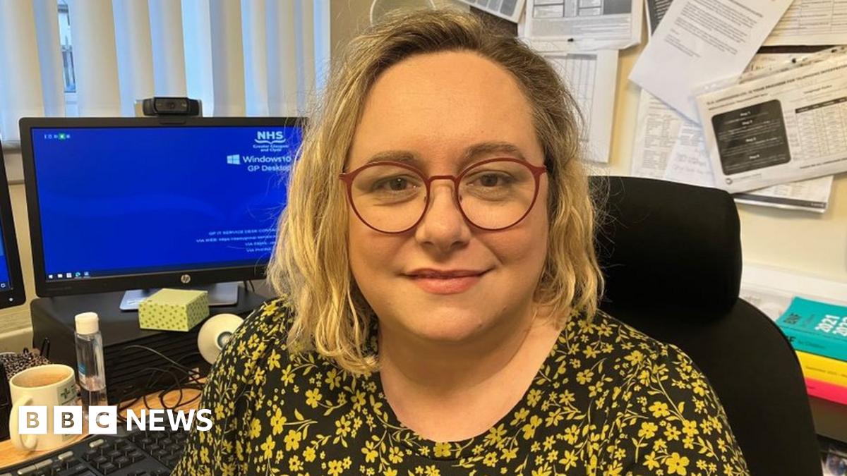 Lives could be lost over link worker cuts, say GPs - BBC News