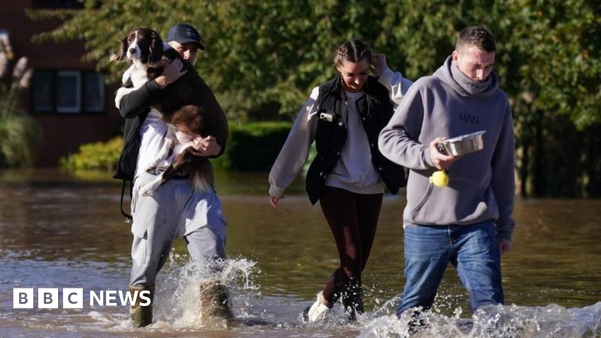 Storm Babet flooding sees severe warnings as hundreds evacuate - BBC News