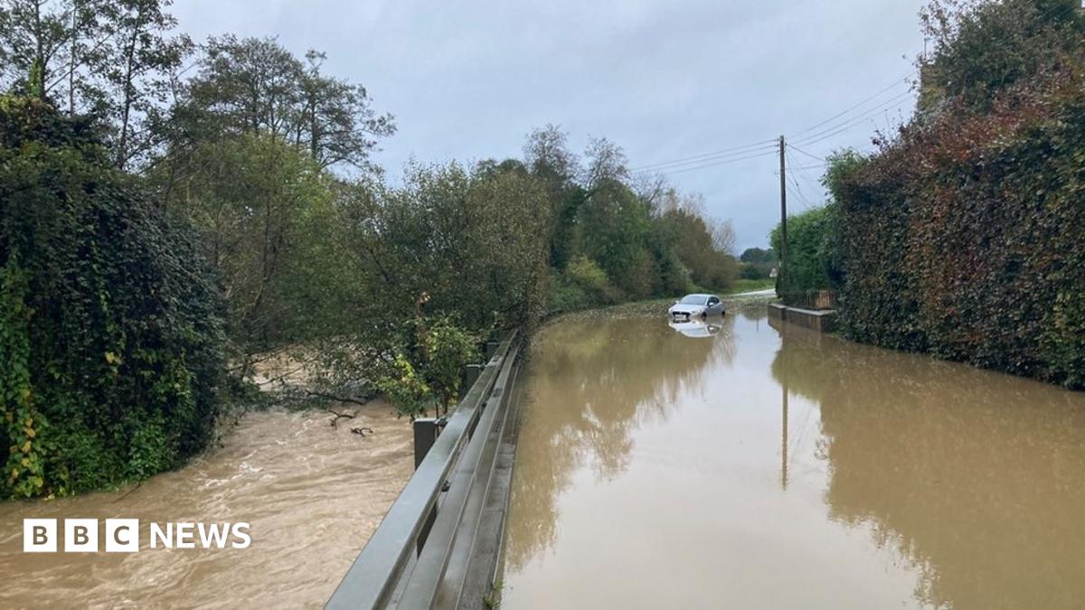 Somerset: Flooding causes closure of A358 between Ilminster and Chard ...