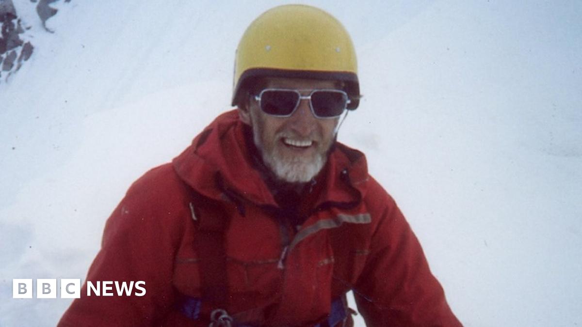 Legendary Scots climber Dr Hamish MacInnes dies - BBC News
