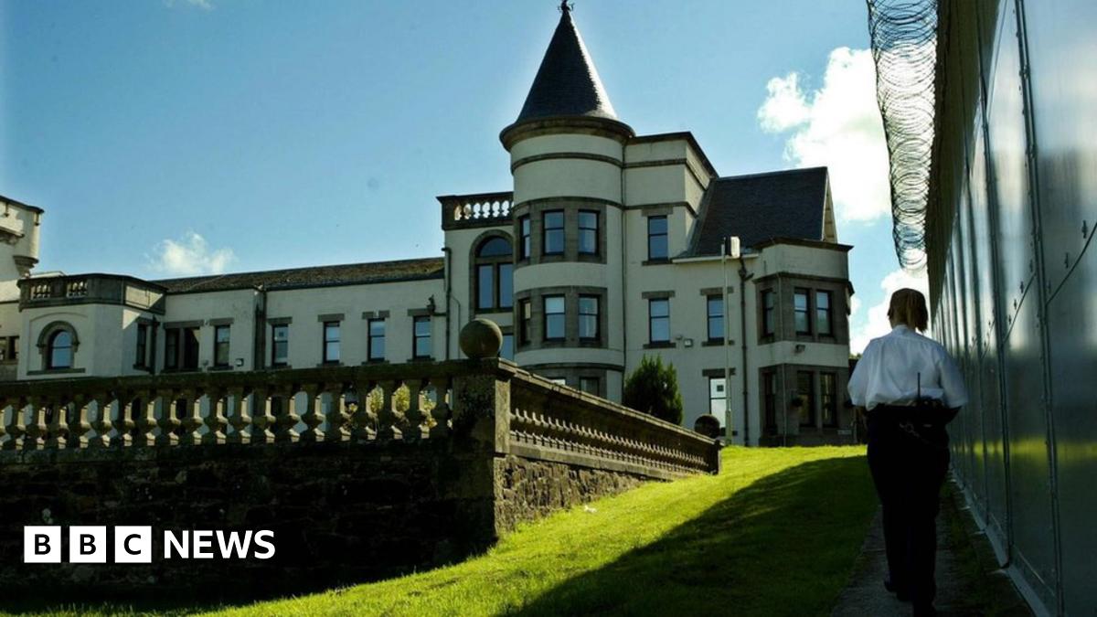 Criticism after death of Chinese man in Dungavel immigration centre ...