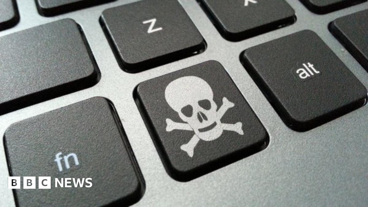 Hackers rewarded for web attacks - BBC News