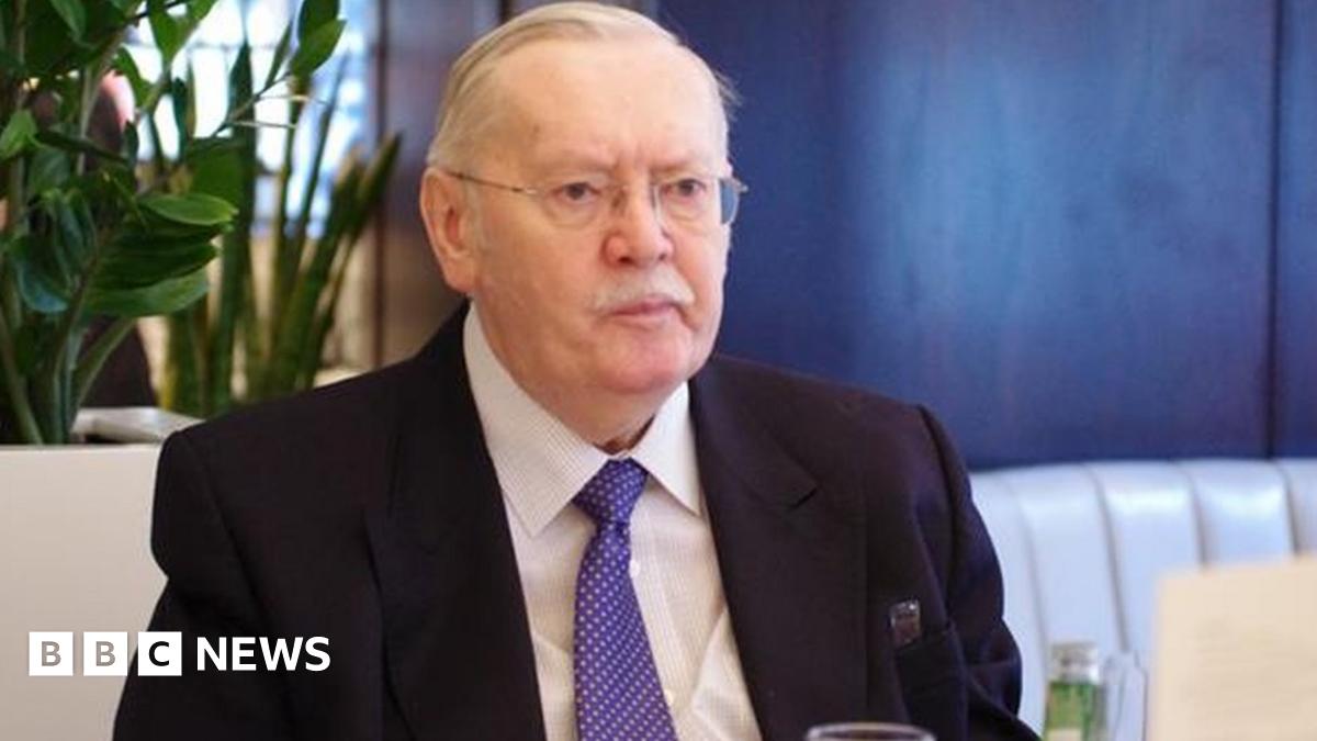 Newcastle Kard Bar fire: Body confirmed as early Viz supporter - BBC News