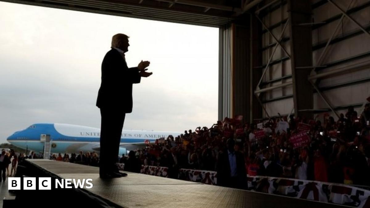 Donald Trump savages media at Florida rally - BBC News