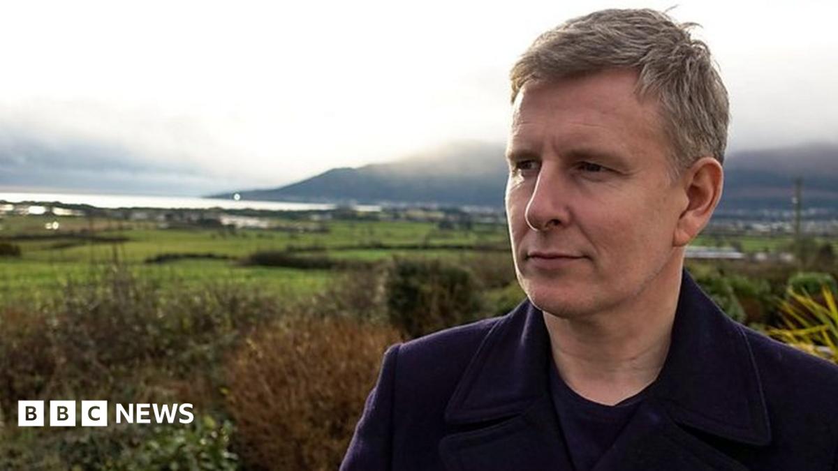 Patrick Kielty recalls first 'terrifying' public show - BBC News