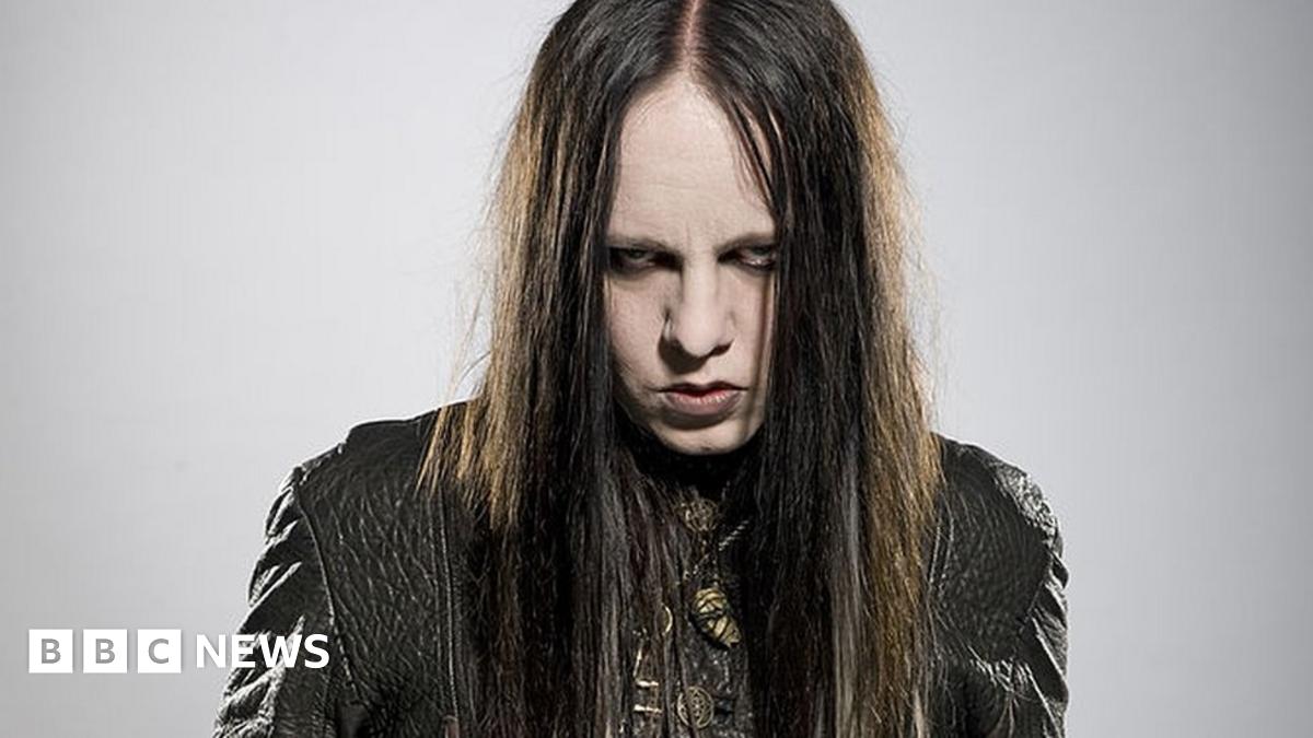 Joey Jordison: Slipknot founding drummer dies aged 46 - BBC News