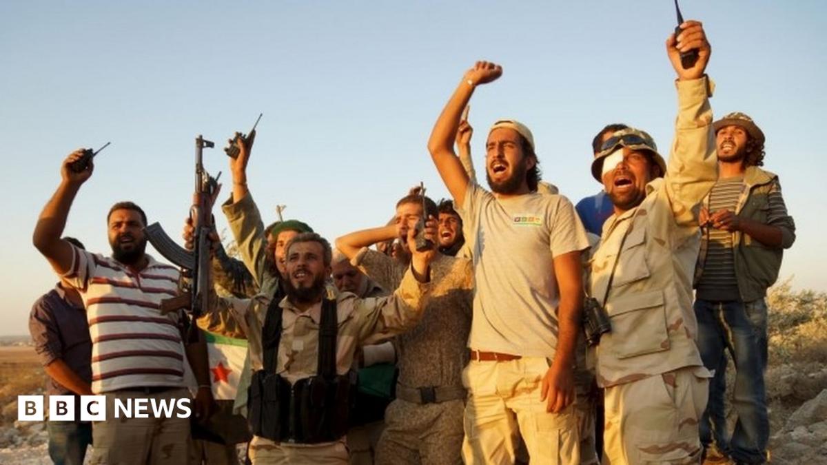 Syria conflict: FSA rebels reject Russia military help - BBC News
