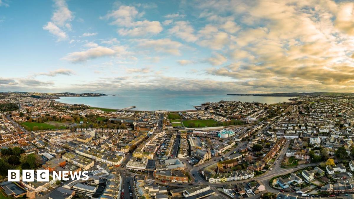 Torbay approves Devon devolution deal - BBC News