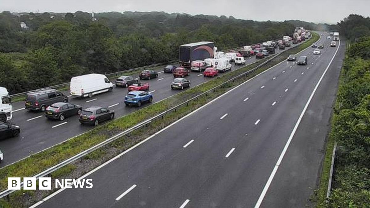 M4 Pencoed: Road reopens after three seriously injured in crash - BBC News