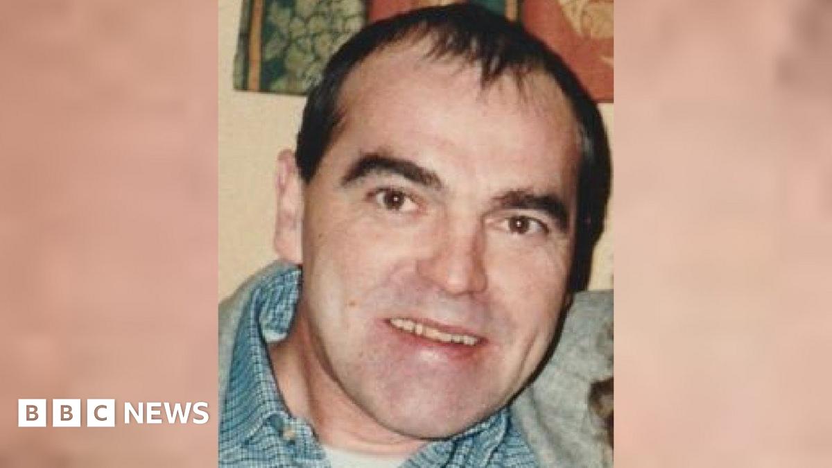 Third man charged with Grangemouth murder - BBC News