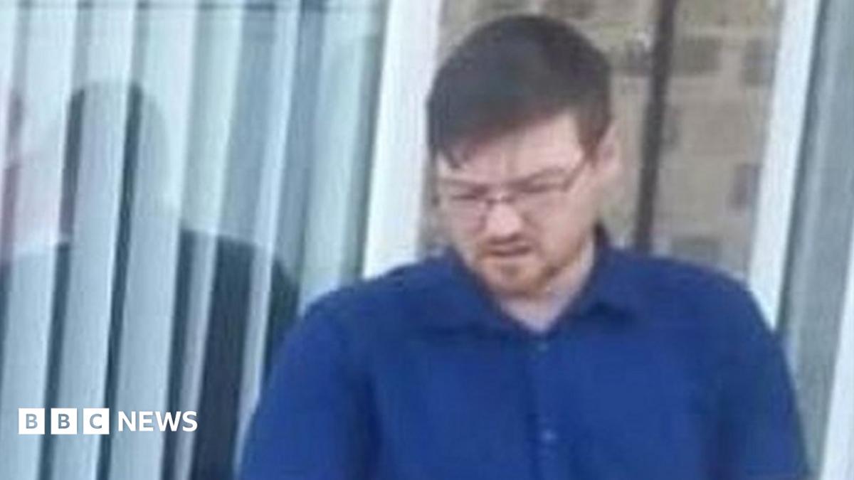Simon Tait: Man missing on River Yare found after search - BBC News