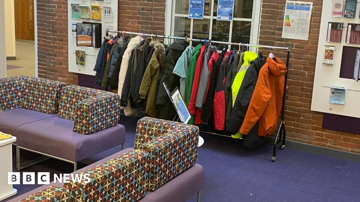 Leeds: Appeal for people to donate winter coats - BBC News