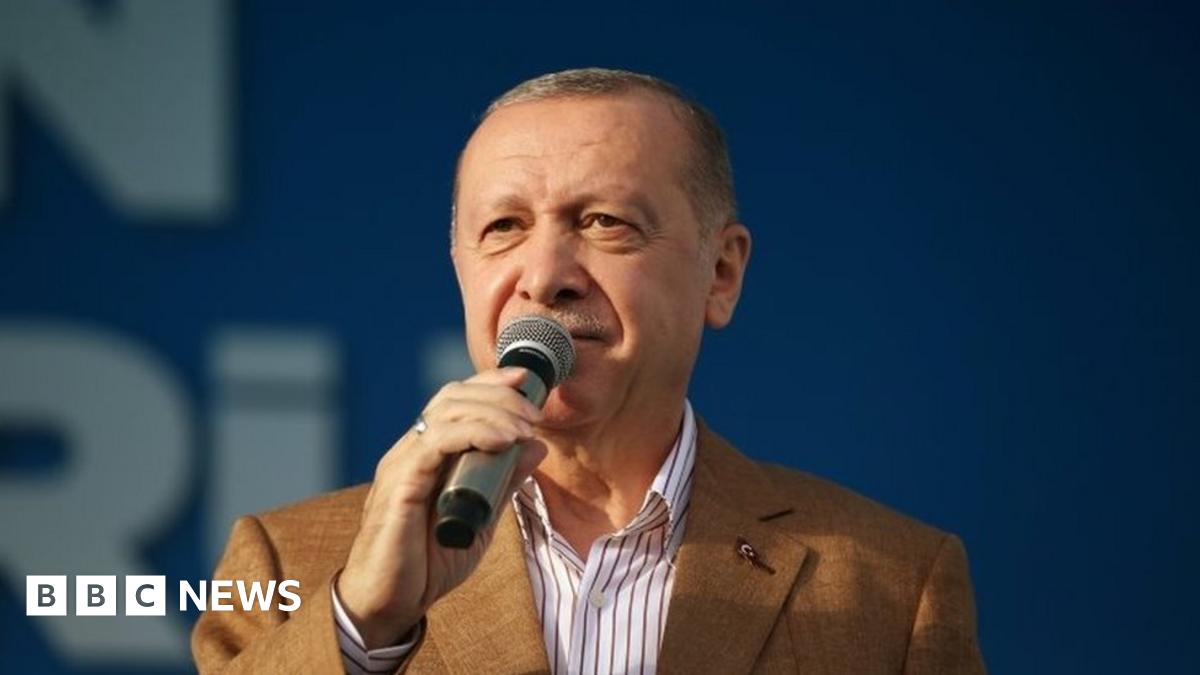 Charlie Hebdo: Turkey vows legal action over Erdogan cartoon - BBC News