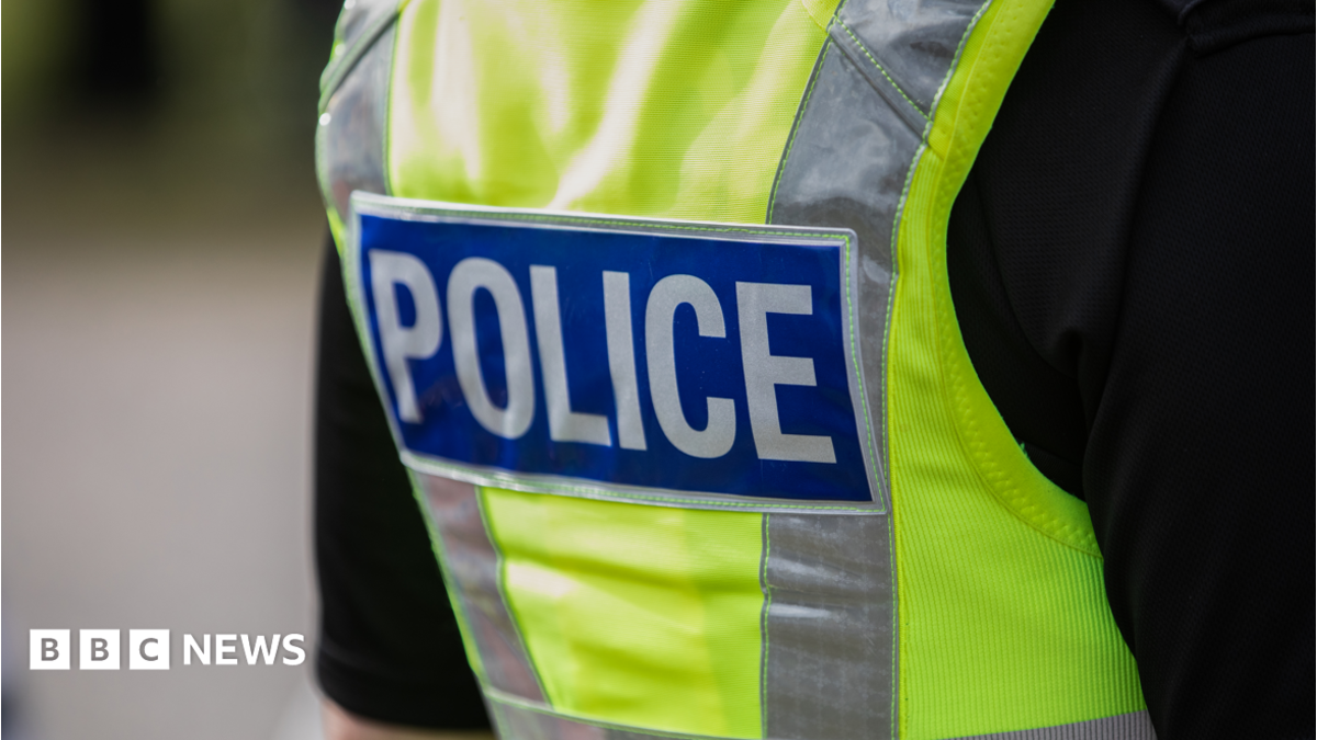 Stoke-on-Trent sees increase in young female offenders - BBC News