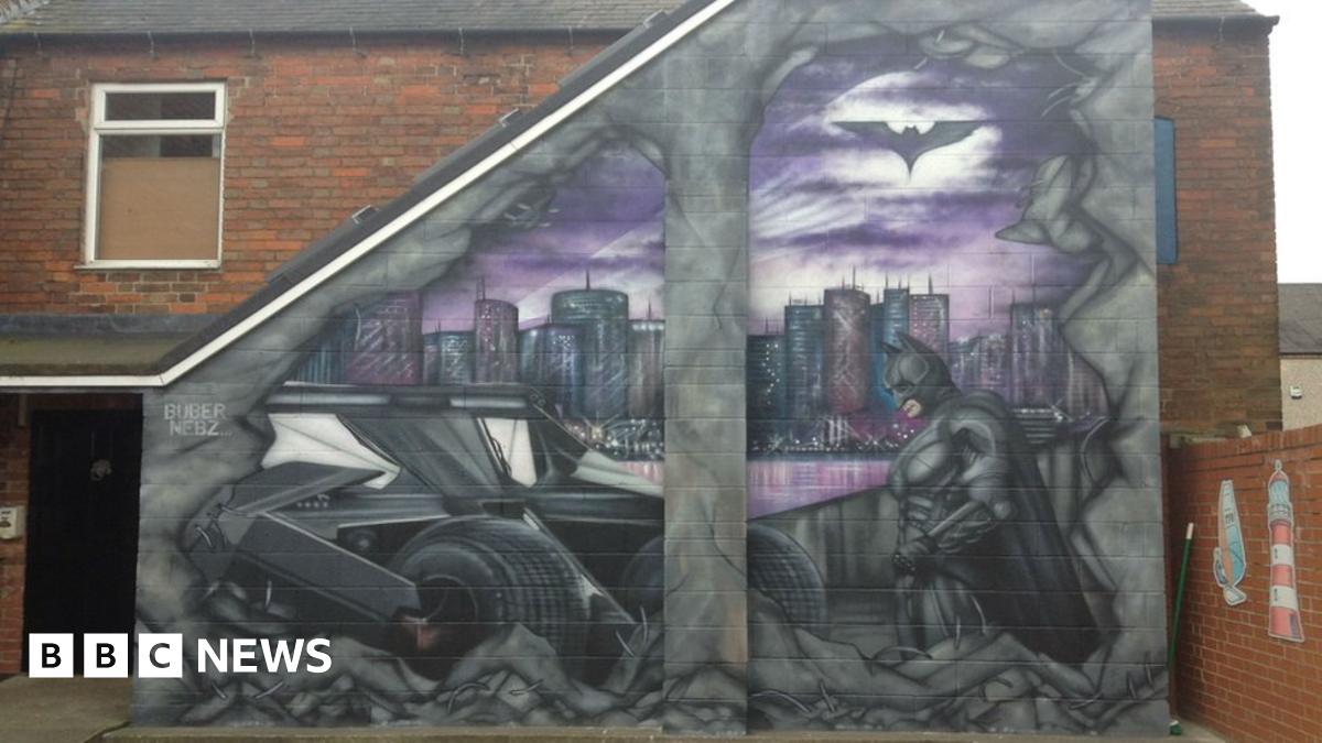 Batman mural appears in Gotham, Nottinghamshire - BBC News