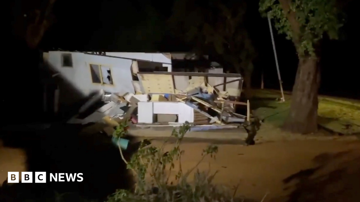 Cyclone Seroja: Storm leaves trail of damage in Western Australia - BBC ...