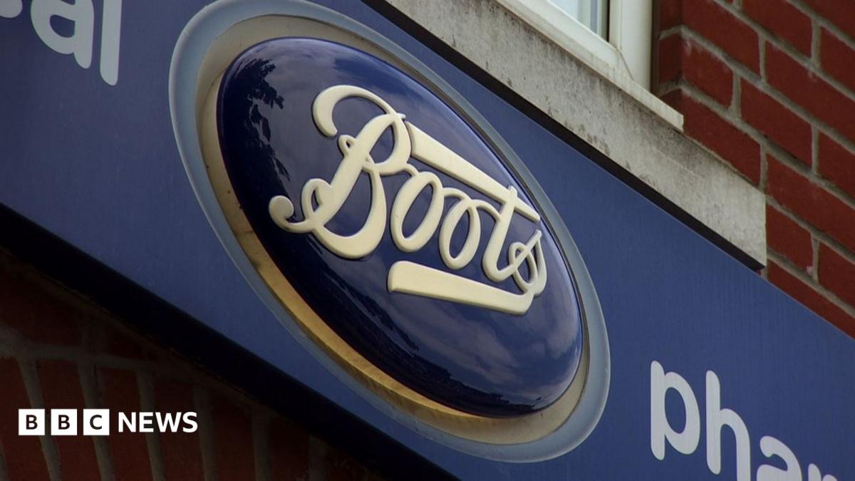Boots pharmacists vote to recognise new union - BBC News
