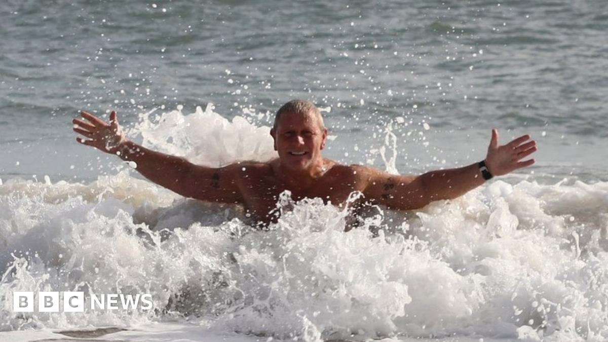 Former Royal Marines Commando with cancer in UK cold dip challenge ...
