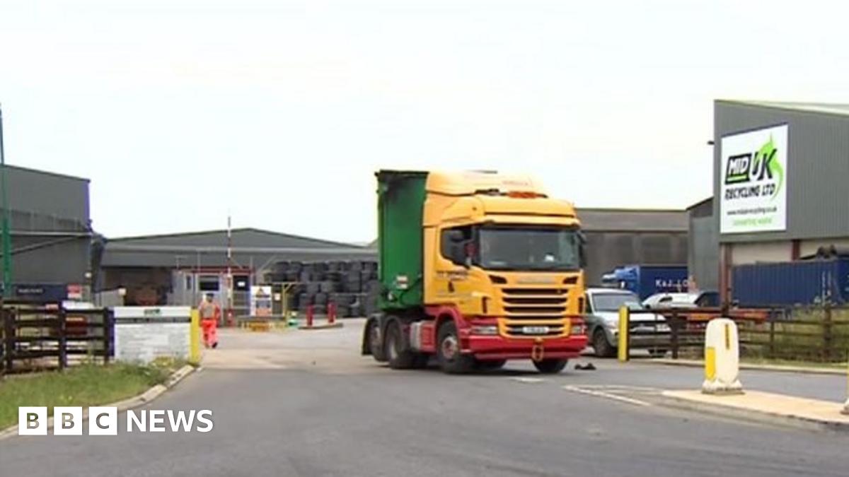 Mid UK Recycling worker shredder death accidental - BBC News