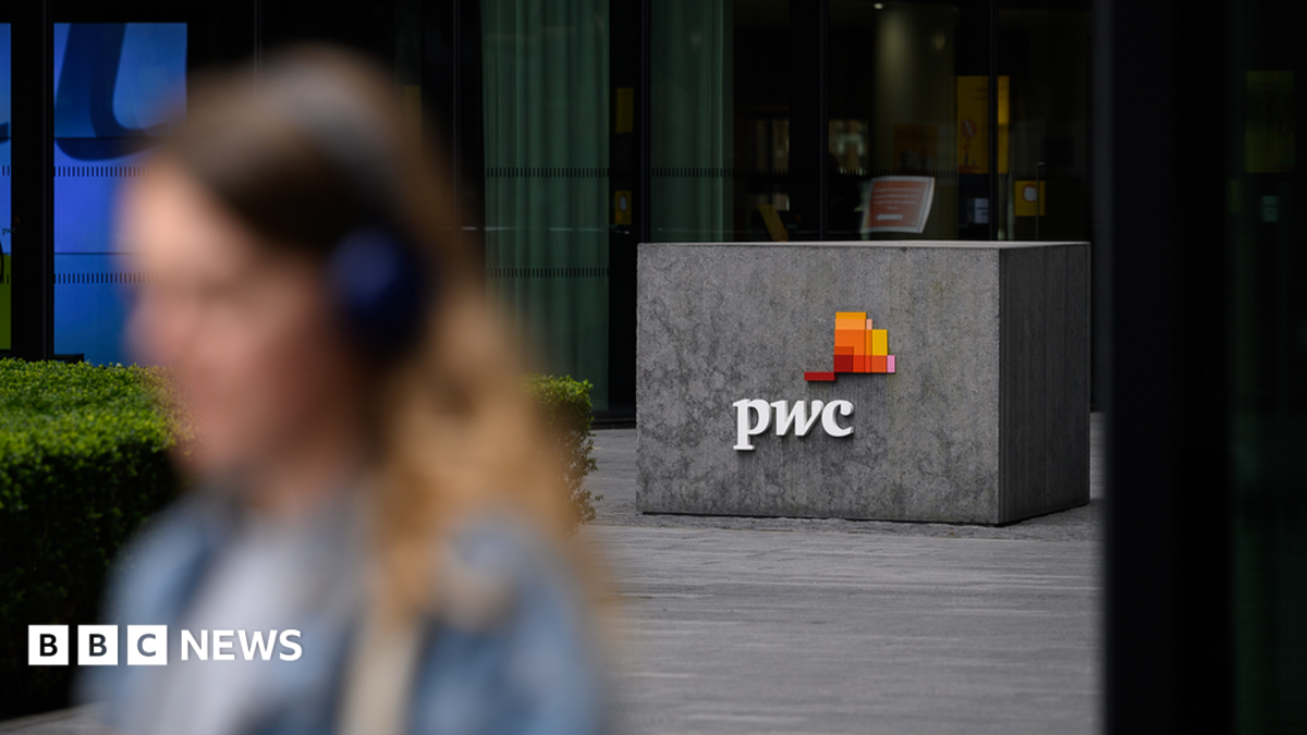 Cardiff: PWC to create 1,000 new tech jobs in Wales - BBC News